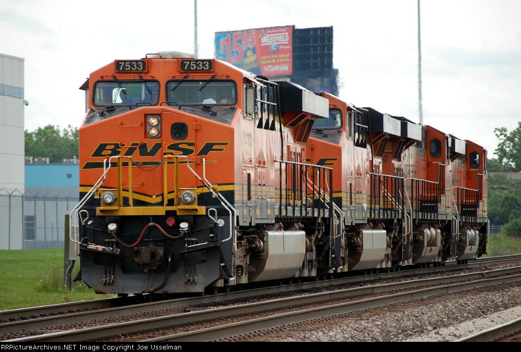 BNSF 7533